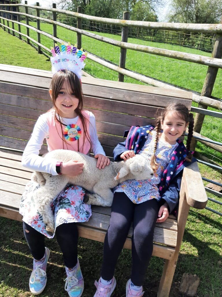 20 popular days out with the kids/home education