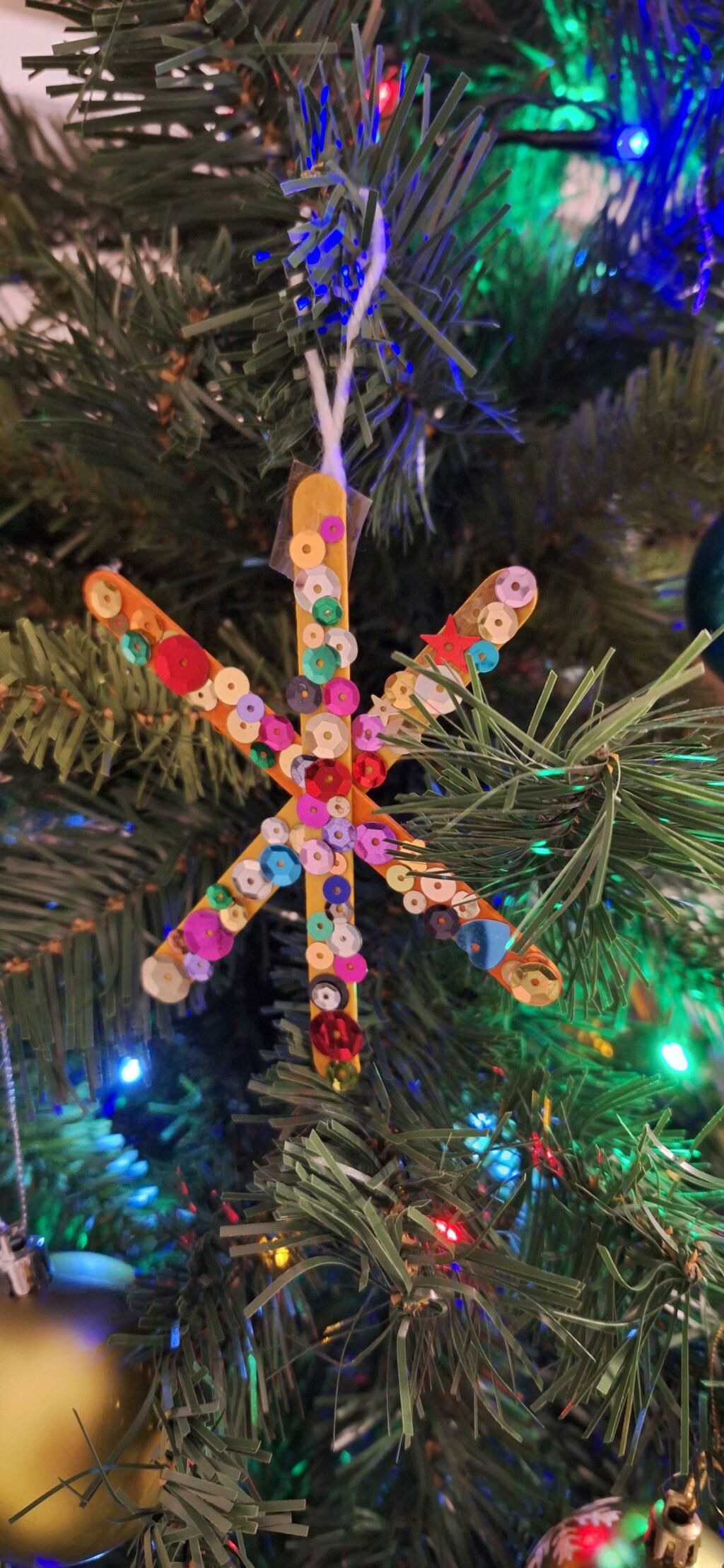 Christmas Magic Made Easy: Step-by-Step Crafts for Kids